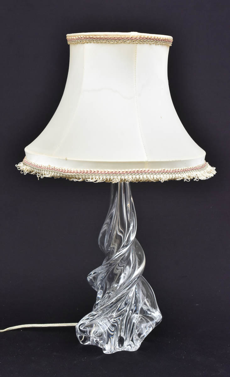 Abajur art deco em grosso cristal provavelmente "Da