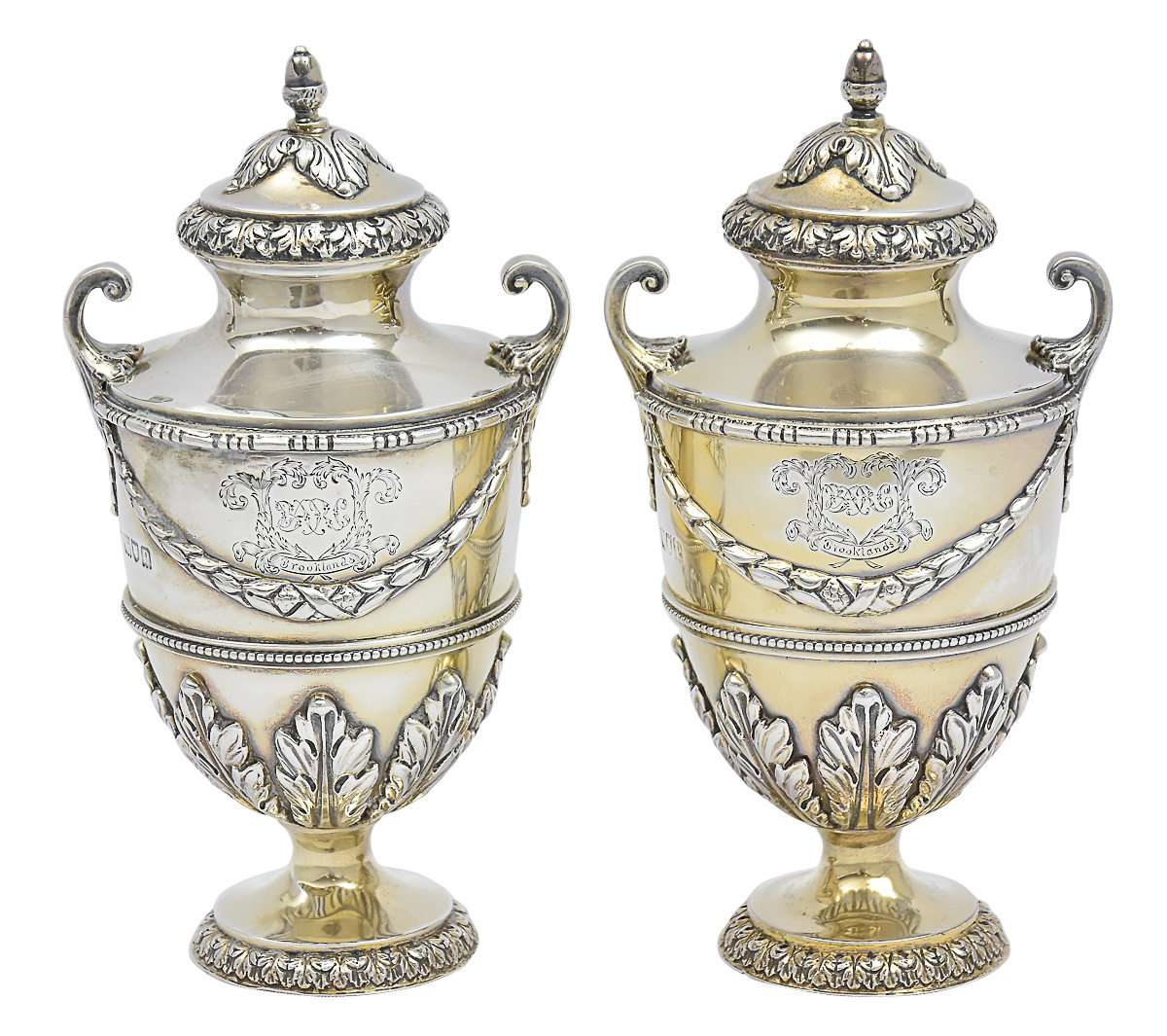 Par de raros "Sugar Vases" em prata inglesa com