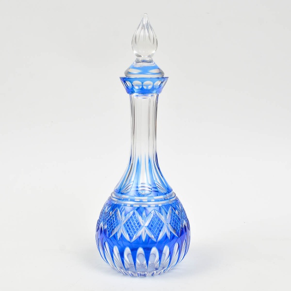 Licoreira em cristal da Bohemia em double azul e branco